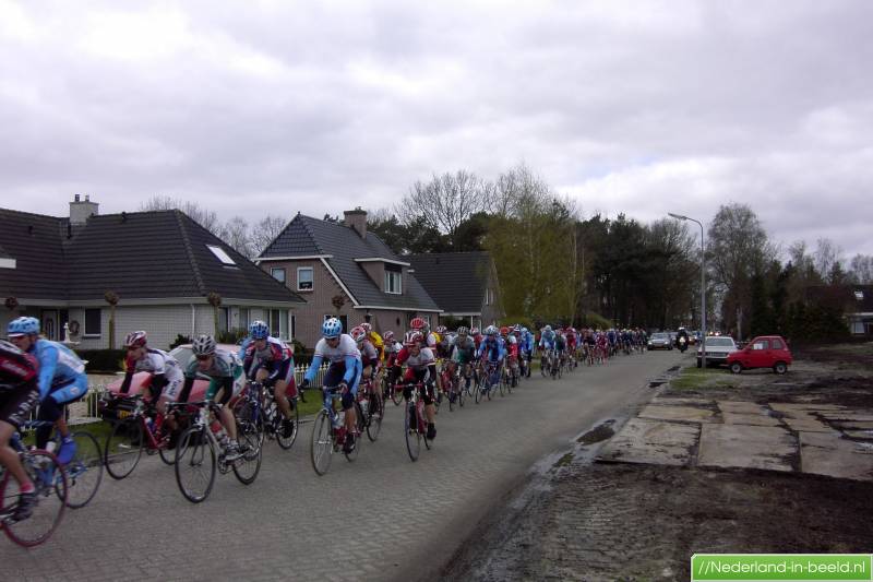 Nieuwlande > Julianalaan luchtfoto's / foto's | Nederland-in-beeld.nl