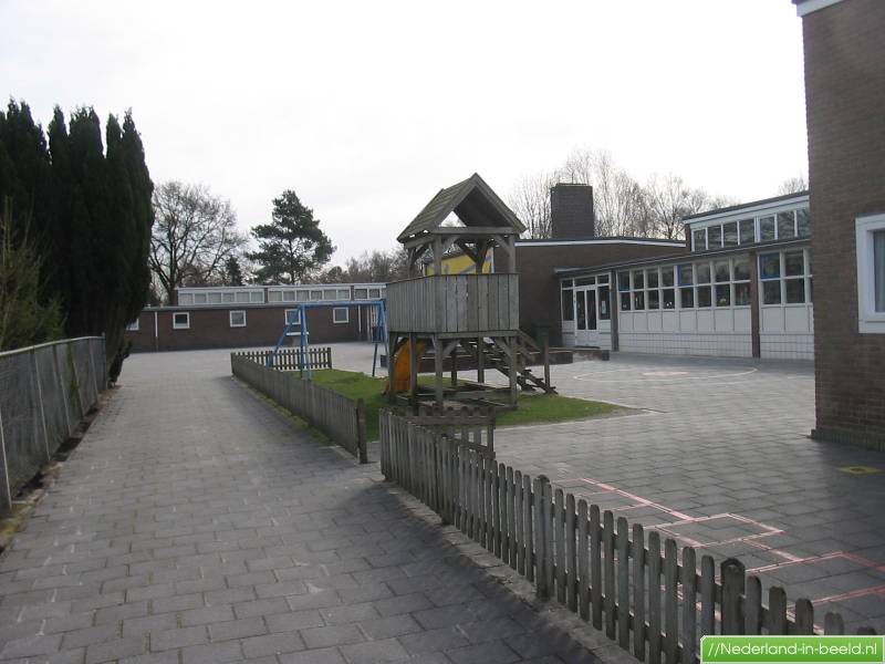 Nieuwlande > Brugstraat luchtfoto's / foto's | Nederland-in-beeld.nl