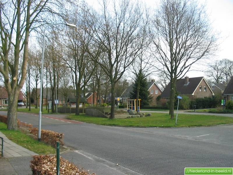 Nieuwlande > Brugstraat luchtfoto's / foto's | Nederland-in-beeld.nl