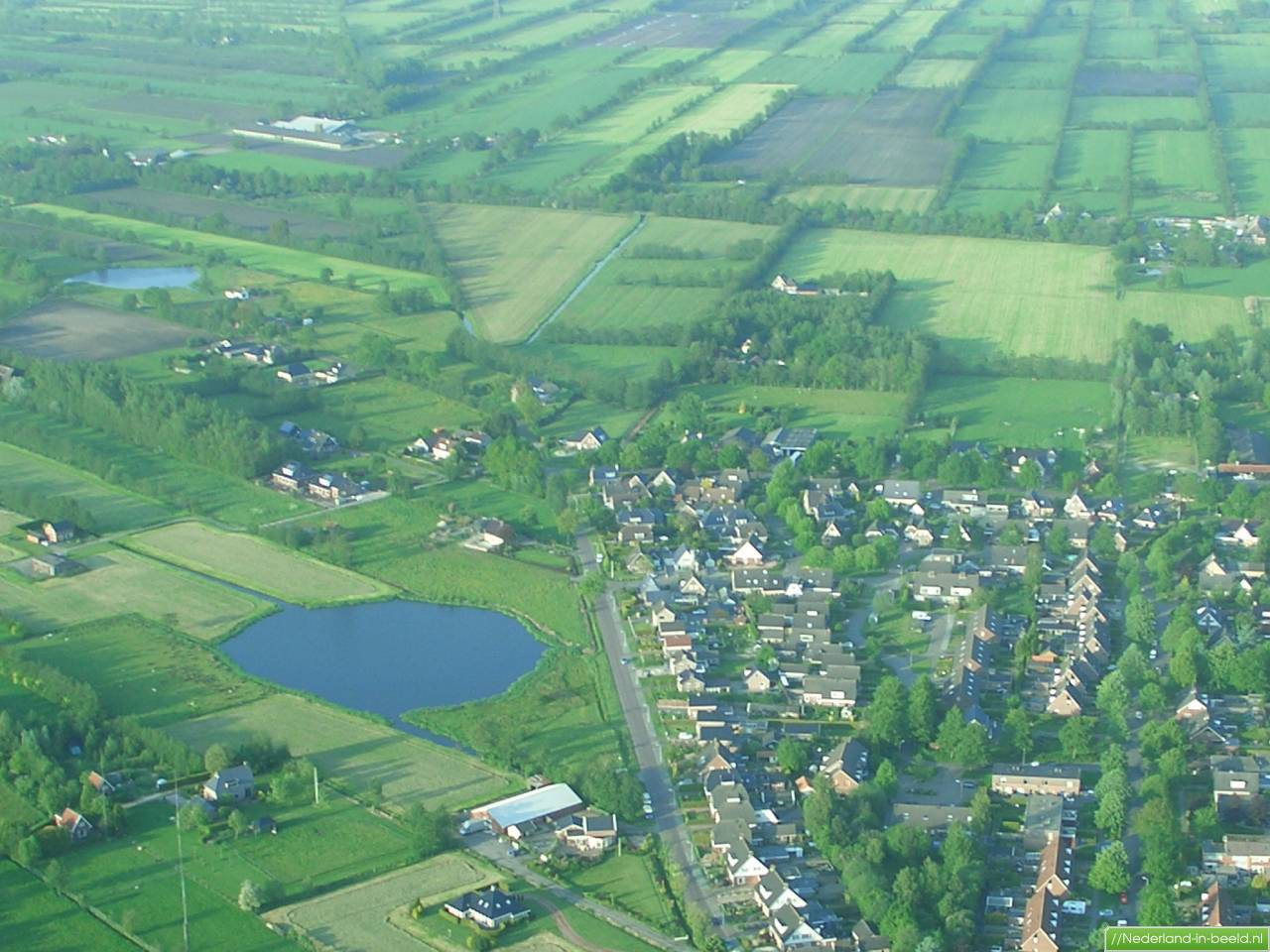 Luchtfoto's Harkema / foto's Harkema | Nederland-in-beeld.nl