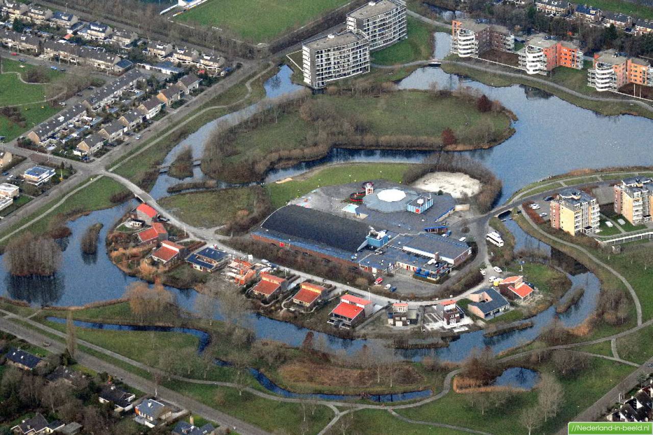 Luchtfoto's Drachten / foto's Drachten | Nederland-in-beeld.nl