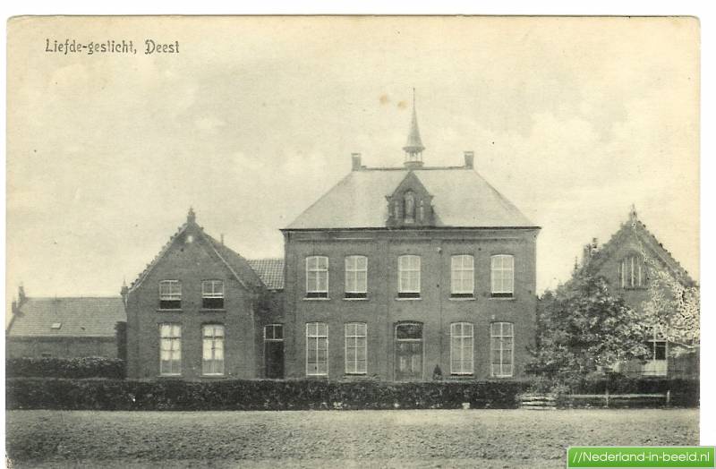 Luchtfoto's Deest / foto's Deest | Nederland-in-beeld.nl