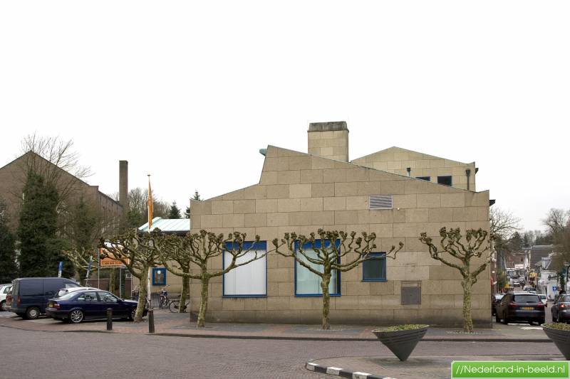 Luchtfoto's Oosterbeek / foto's Oosterbeek | Nederland-in-beeld.nl