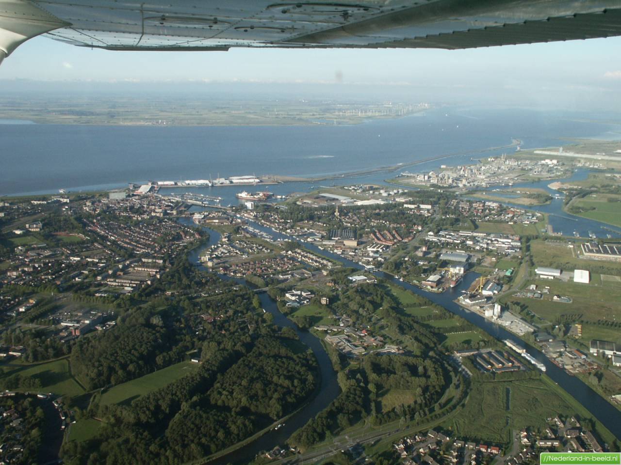 Delfzijl > Kustweg luchtfoto's / foto's | Nederland-in-beeld.nl