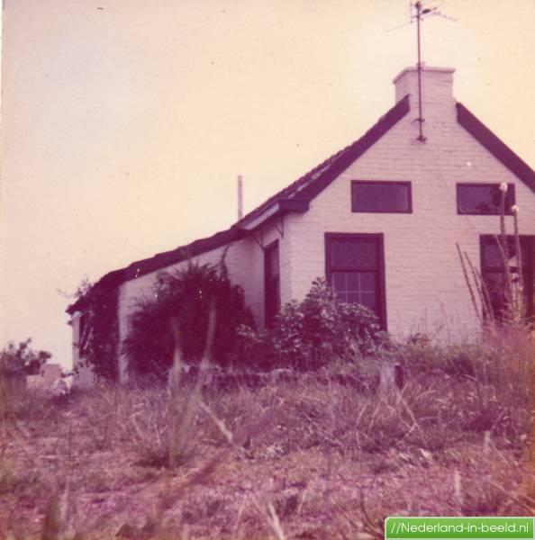 Luchtfoto's Hellum / foto's Hellum | Nederland-in-beeld.nl