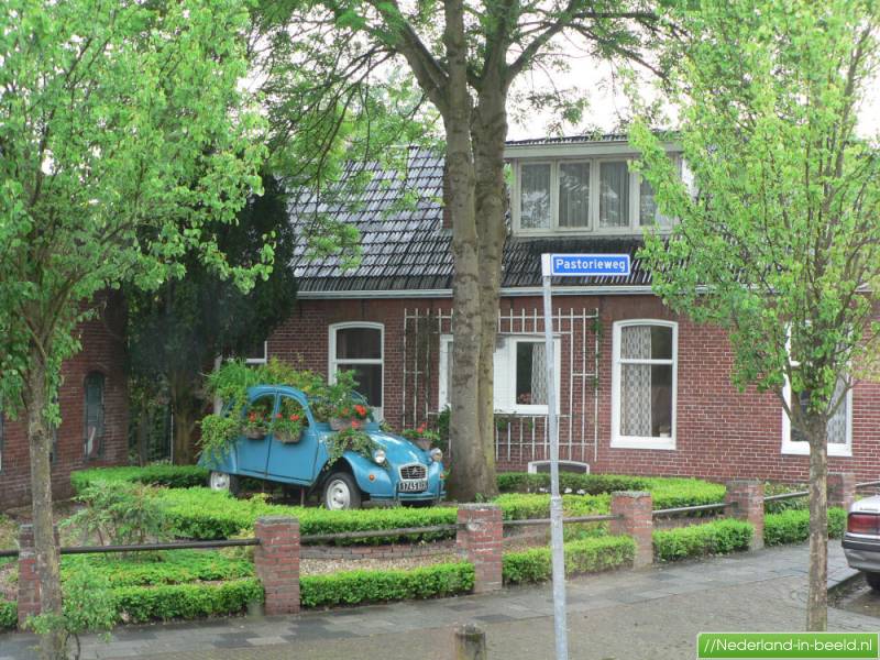 Luchtfoto's Warffum / foto's Warffum | Nederland-in-beeld.nl