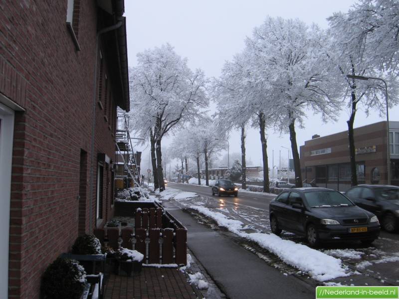 Margraten > Amerikaplein luchtfoto's / foto's | Nederland-in-beeld.nl