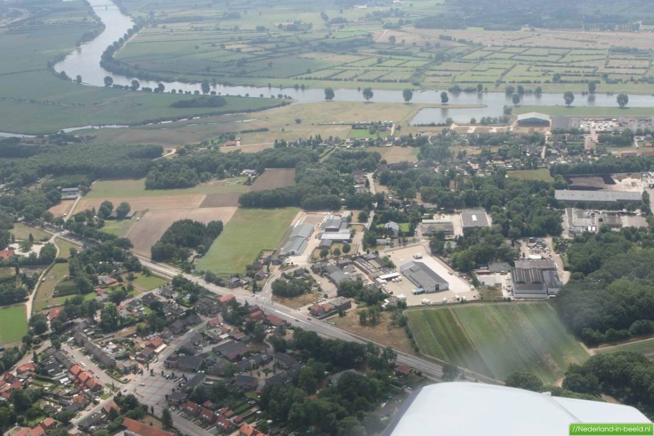Milsbeek > Bloemenstraat luchtfoto's / foto's | Nederland-in-beeld.nl