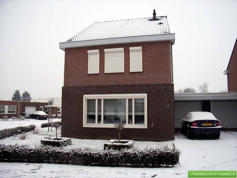 Luchtfoto's Weert / foto's Weert | Nederland-in-beeld.nl