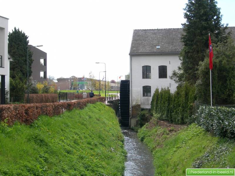 Luchtfoto's Gulpen / foto's Gulpen | Nederland-in-beeld.nl