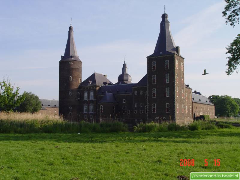 Luchtfoto's Hoensbroek / foto's Hoensbroek | Nederland-in-beeld.nl