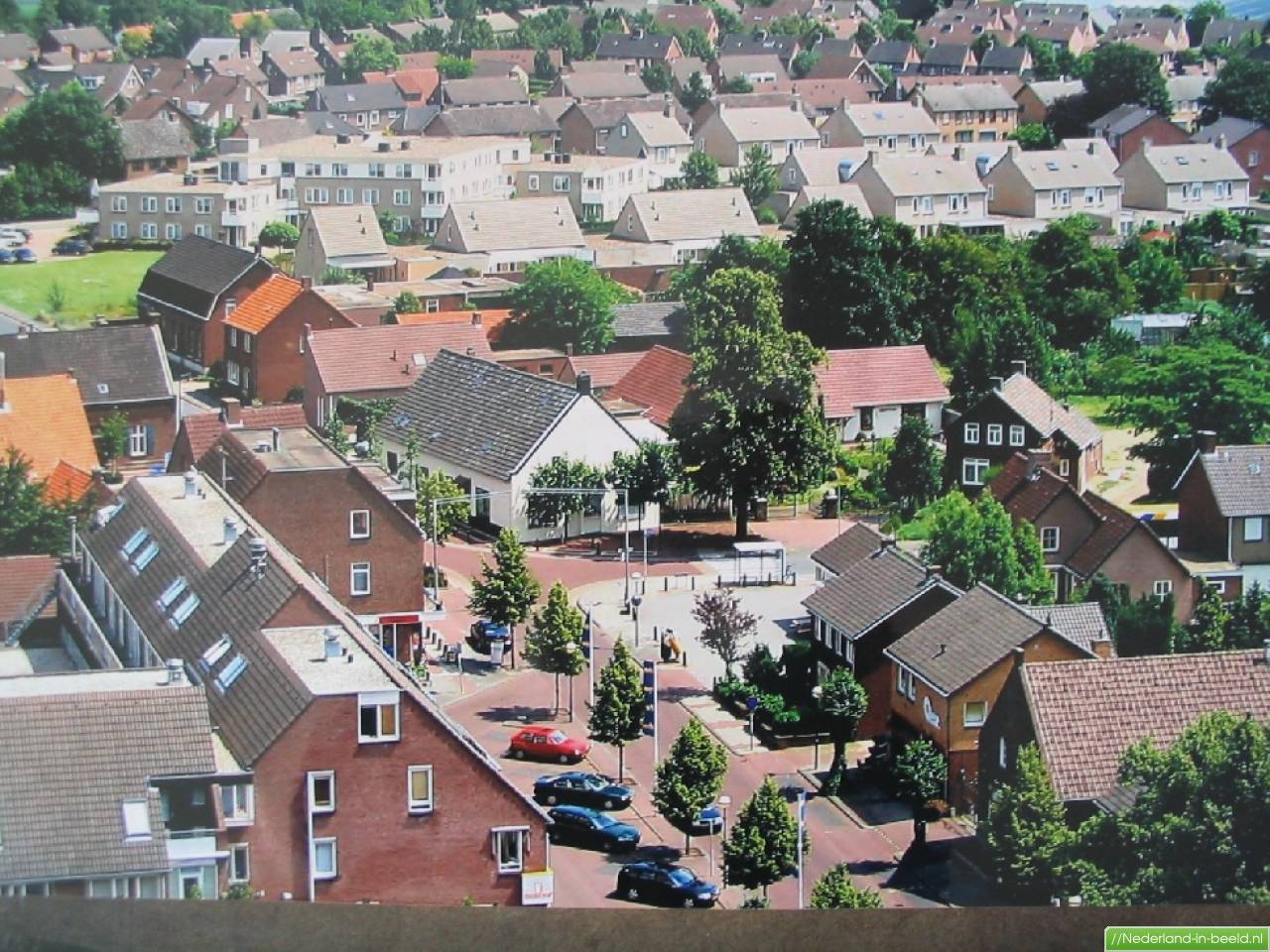 Luchtfoto's Roggel / foto's Roggel | Nederland-in-beeld.nl