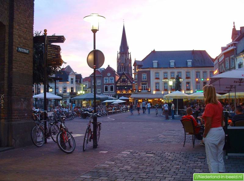 Luchtfoto's Sittard / foto's Sittard | Nederland-in-beeld.nl