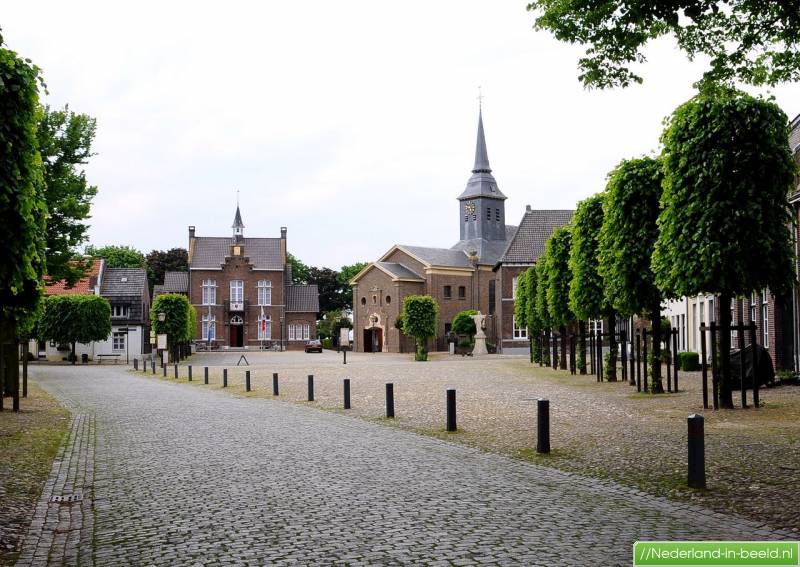 Luchtfoto's Stevensweert / foto's Stevensweert | Nederland-in-beeld.nl