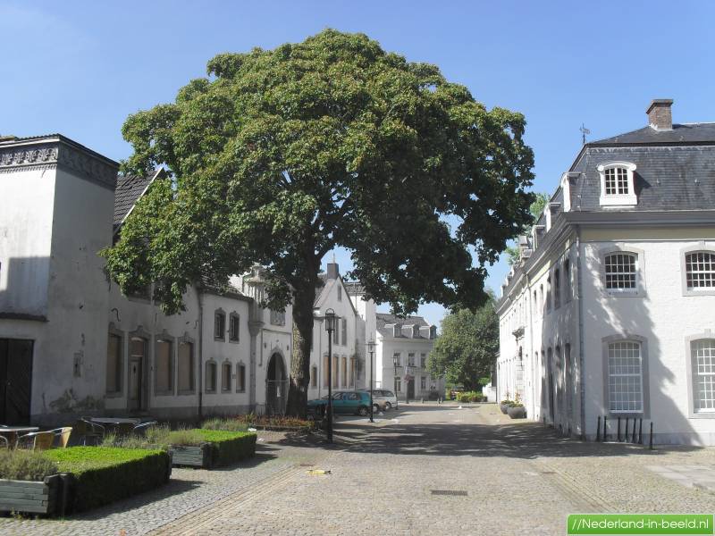 Luchtfoto's Vaals / foto's Vaals | Nederland-in-beeld.nl
