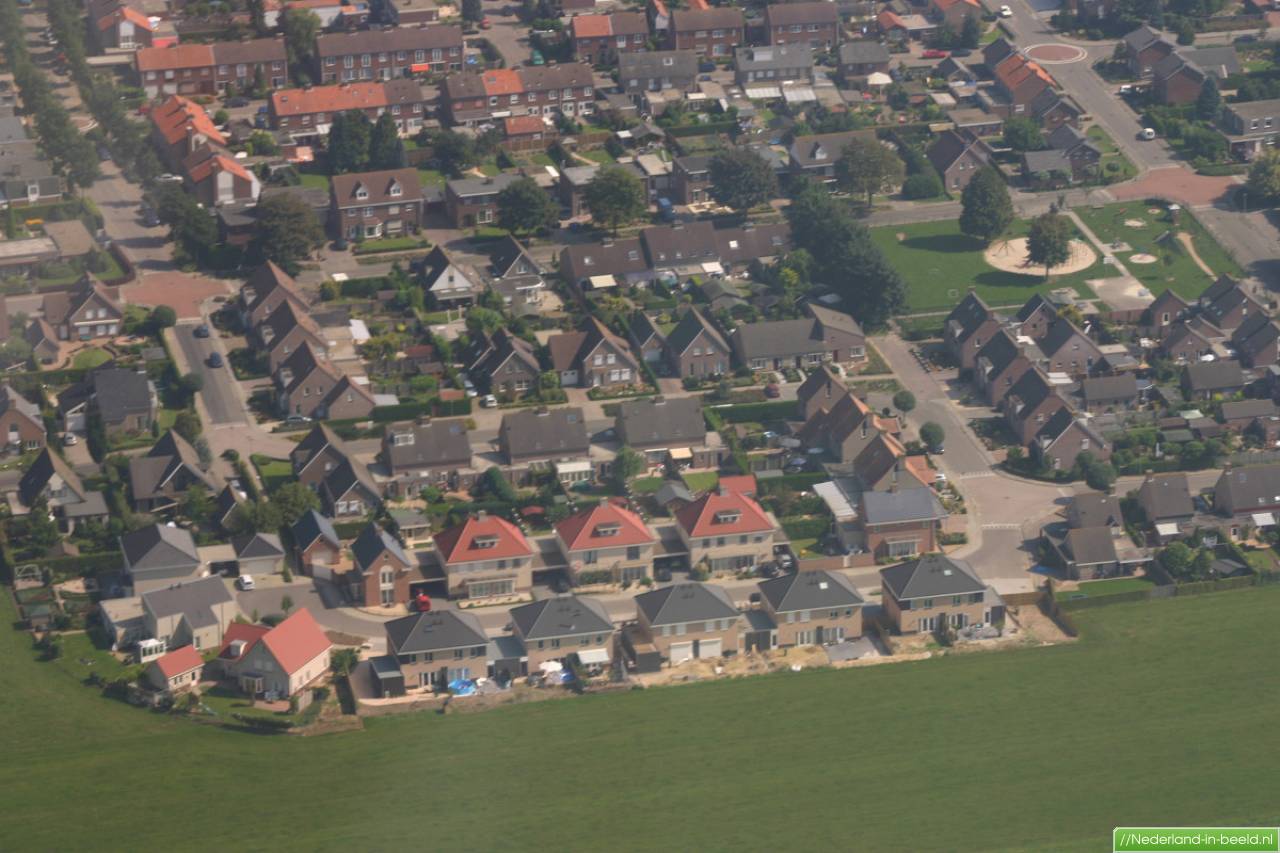 Luchtfoto's Wanssum / foto's Wanssum | Nederland-in-beeld.nl