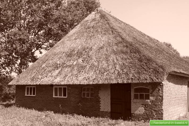 Luchtfoto's Drunen / foto's Drunen | Nederland-in-beeld.nl