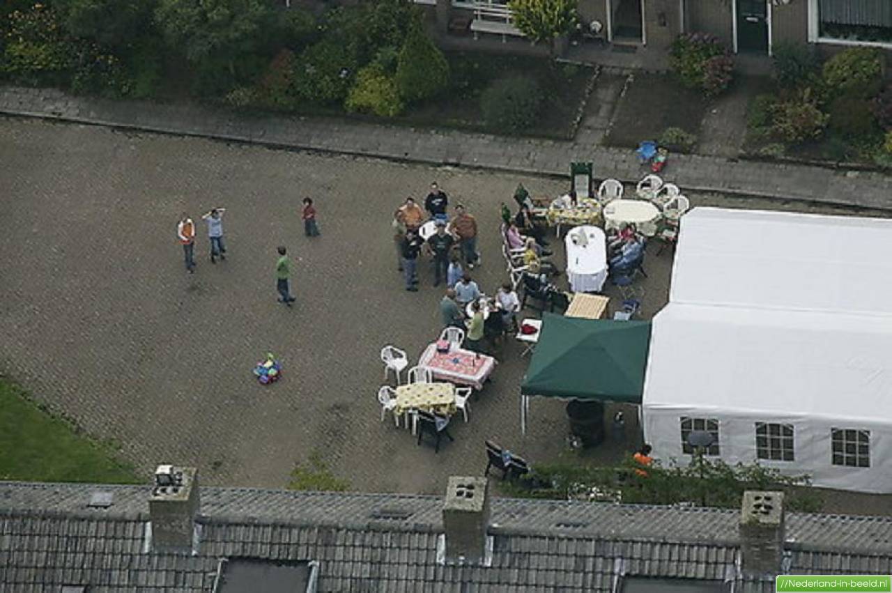 Luchtfoto's Geldrop / foto's Geldrop | Nederland-in-beeld.nl