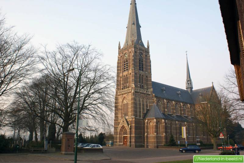 Helvoirt > Kloosterstraat luchtfoto's / foto's | Nederland-in-beeld.nl