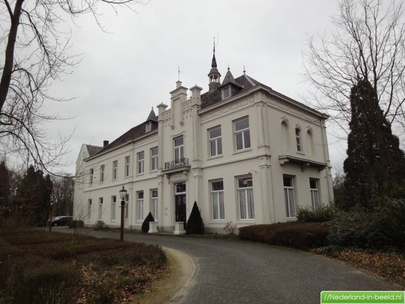 Luchtfoto's Vught / foto's Vught | Nederland-in-beeld.nl