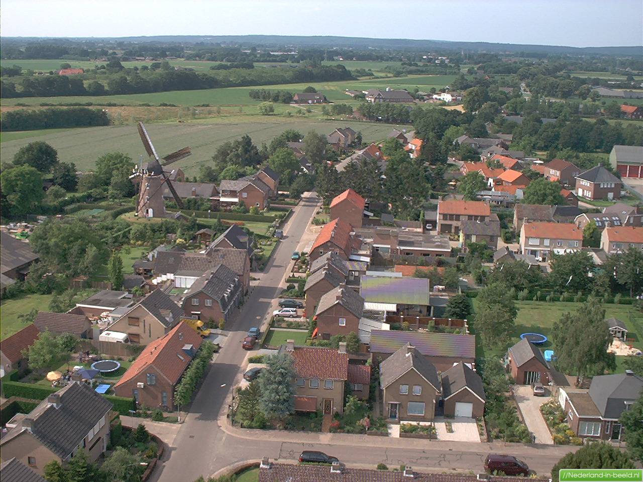 Luchtfoto's Beugen / foto's Beugen | Nederland-in-beeld.nl