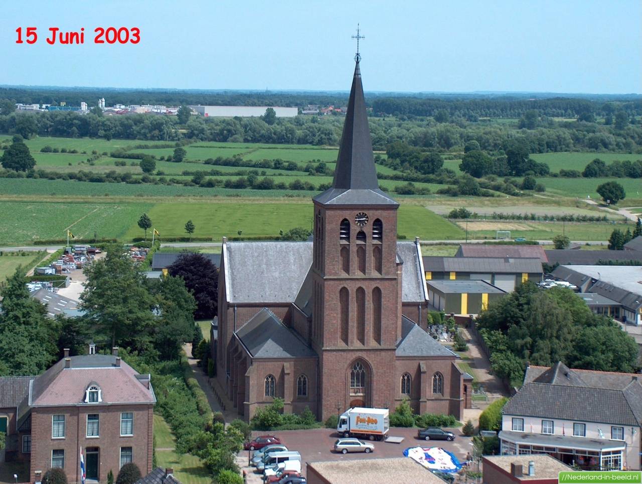 Luchtfoto's Beugen / foto's Beugen | Nederland-in-beeld.nl