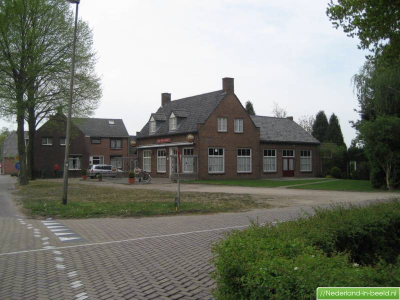 Luchtfoto's Drunen / foto's Drunen | Nederland-in-beeld.nl