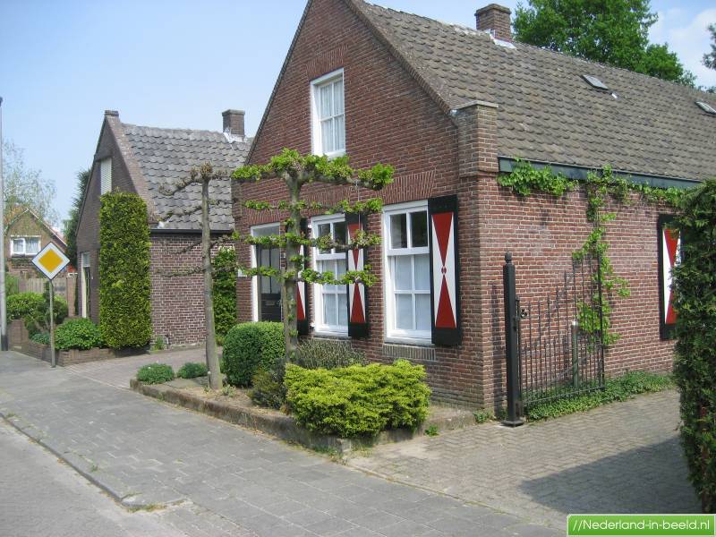 Luchtfoto's Drunen / foto's Drunen | Nederland-in-beeld.nl