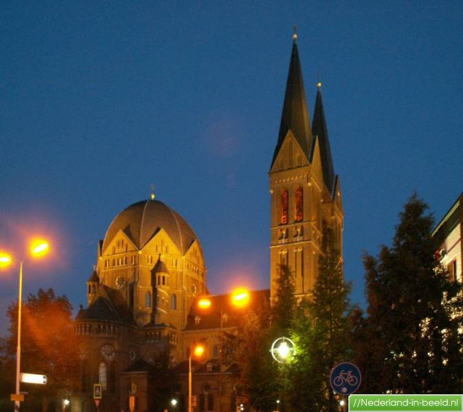 Luchtfoto's Geldrop / foto's Geldrop | Nederland-in-beeld.nl