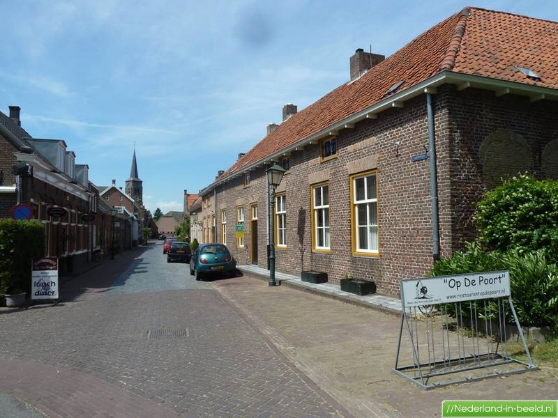 Luchtfoto's Megen / foto's Megen | Nederland-in-beeld.nl