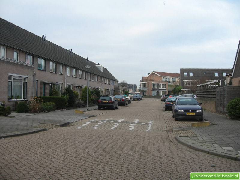 Oostzaan > Kerkplein luchtfoto's / foto's | Nederland-in-beeld.nl