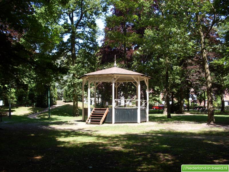 Luchtfoto's Muiderberg / foto's Muiderberg | Nederland-in-beeld.nl