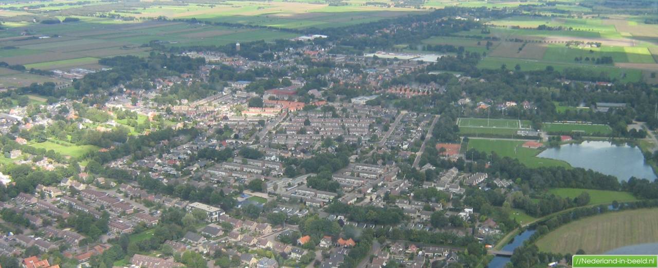 Luchtfoto's Vriezenveen / foto's Vriezenveen | Nederland-in-beeld.nl