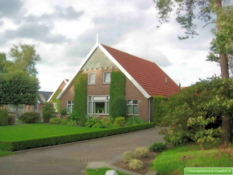 Albergen > Kanaalweg luchtfoto's / foto's | Nederland-in-beeld.nl