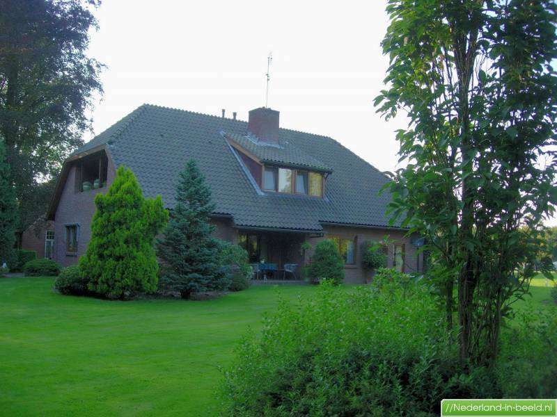 Luchtfoto's Bornerbroek / foto's Bornerbroek | Nederland-in-beeld.nl