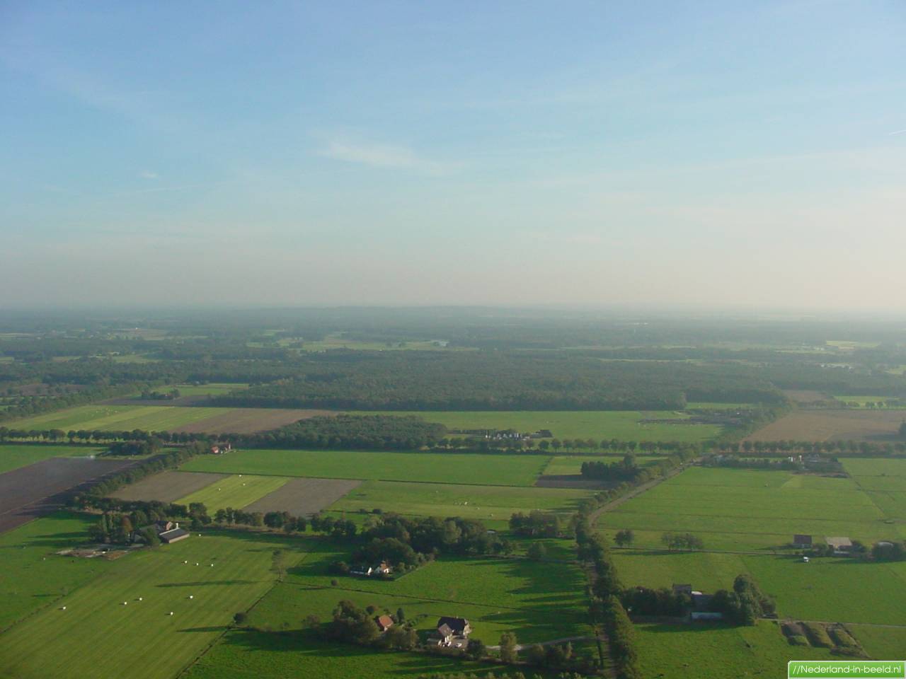 Luchtfoto's Dalfsen / foto's Dalfsen | Nederland-in-beeld.nl