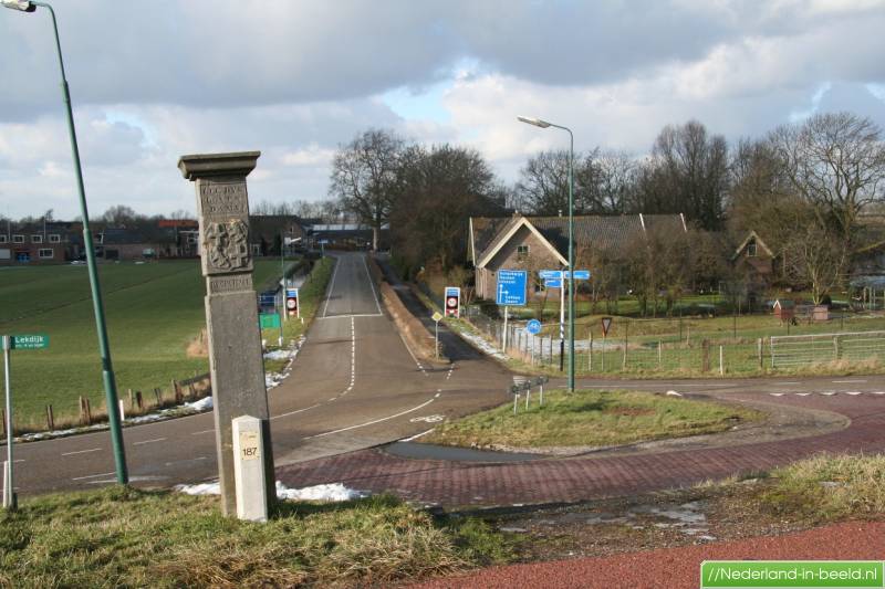Schalkwijk > Kaaidijk luchtfoto's / foto's | Nederland-in-beeld.nl