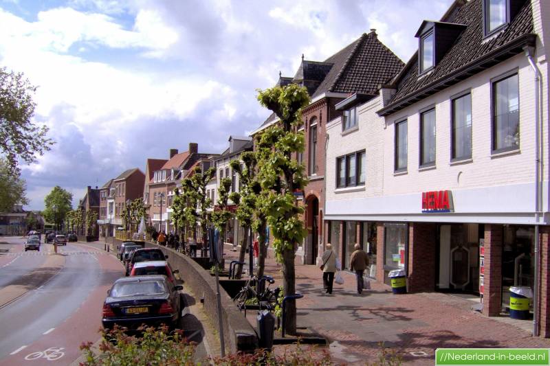 Luchtfoto's Rhenen / foto's Rhenen | Nederland-in-beeld.nl