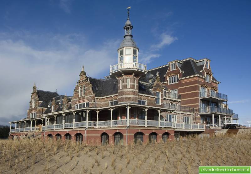 Luchtfoto's Domburg / foto's Domburg | Nederland-in-beeld.nl