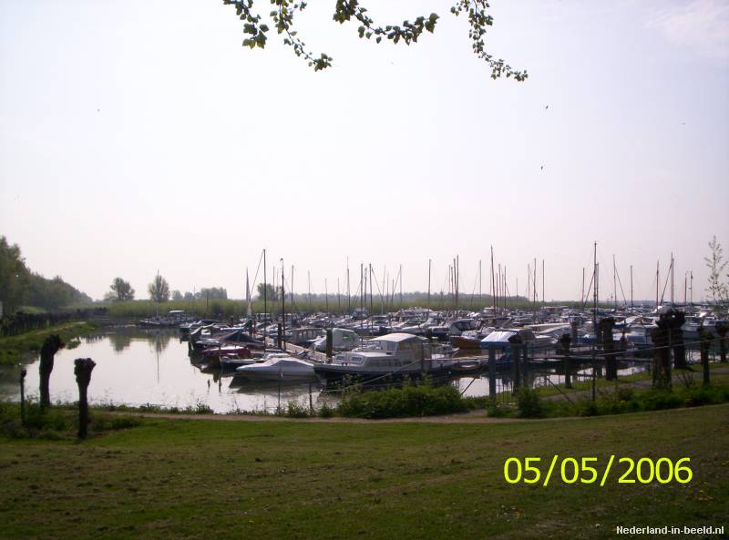 Rhoon > Dorpsdijk luchtfoto's / foto's | Nederland-in-beeld.nl