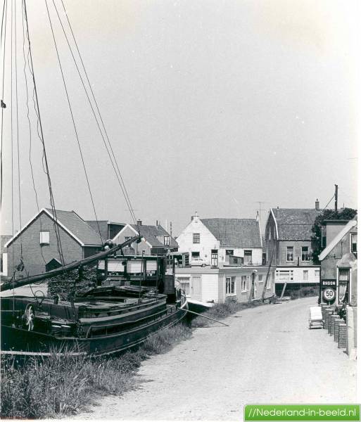 Rhoon > Handelstraat luchtfoto's / foto's | Nederland-in-beeld.nl