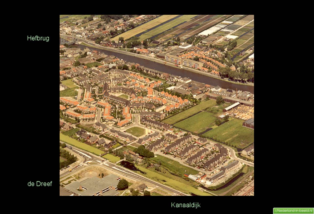 Waddinxveen > Kanaalstraat luchtfoto's / foto's | Nederland-in-beeld.nl