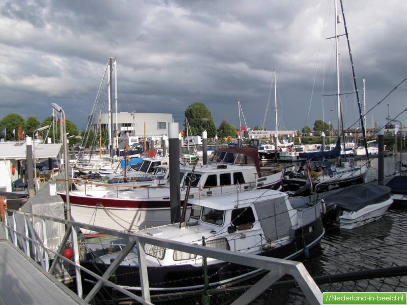 Luchtfoto's Alblasserdam / foto's Alblasserdam | Nederland-in-beeld.nl