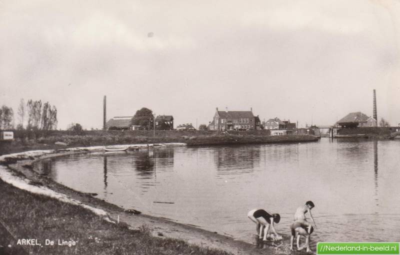 Luchtfoto's Arkel / foto's Arkel | Nederland-in-beeld.nl