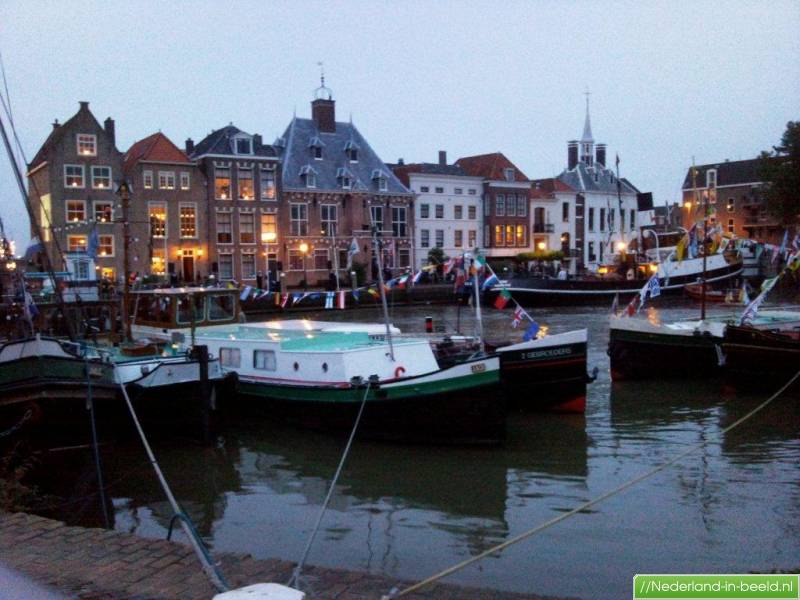 Luchtfoto's Maassluis / foto's Maassluis | Nederland-in-beeld.nl