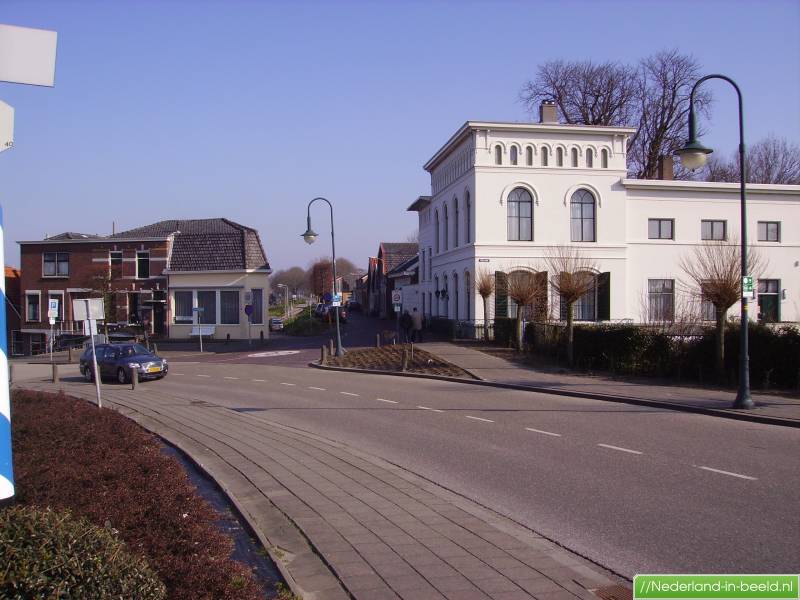 Luchtfoto's Numansdorp / foto's Numansdorp | Nederland-in-beeld.nl