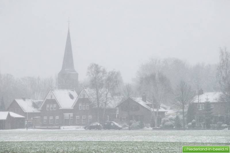 Luchtfoto's voorthuizen / foto's voorthuizen | Nederland-in-beeld.nl